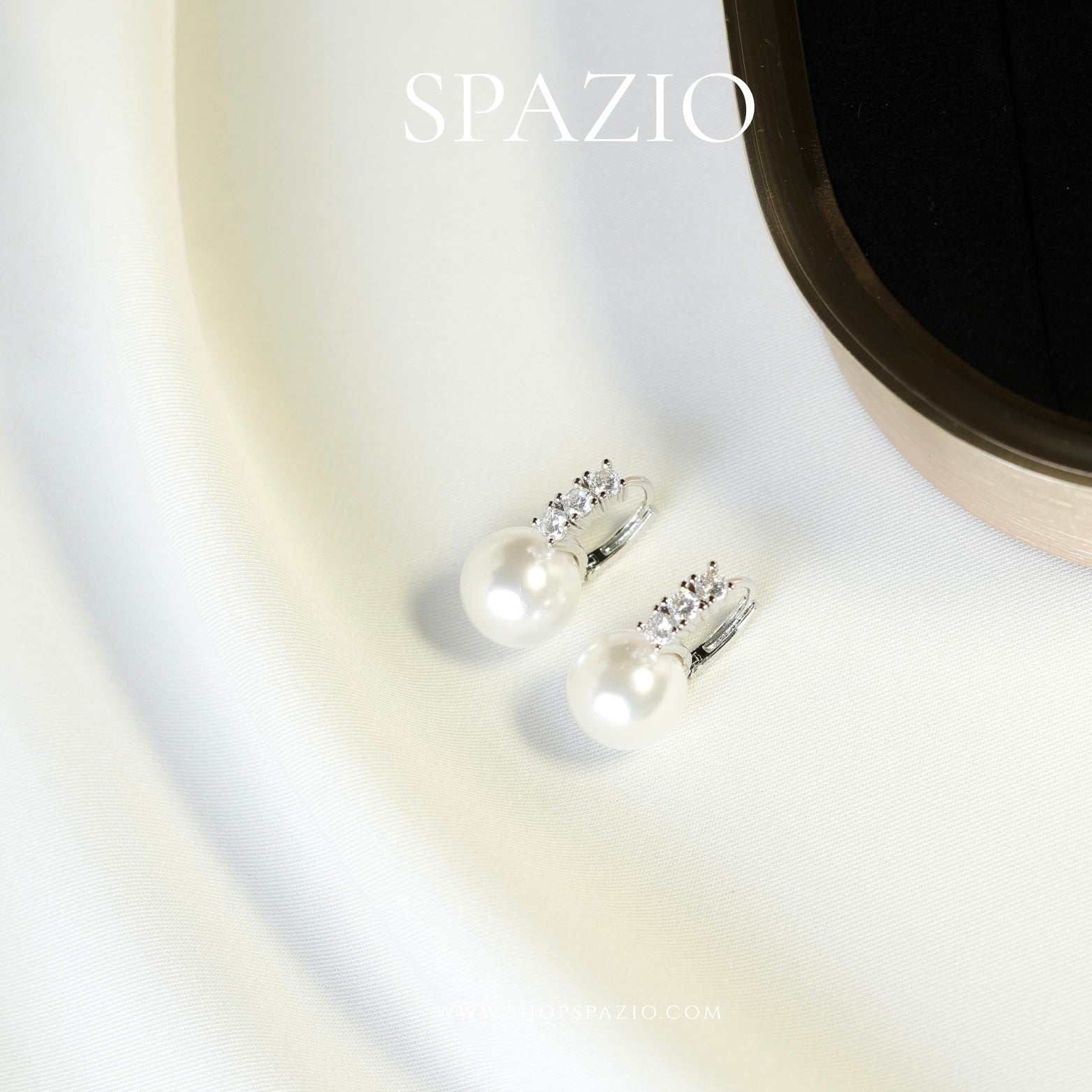 Pearl Pivot Hoops – SPAZIO
